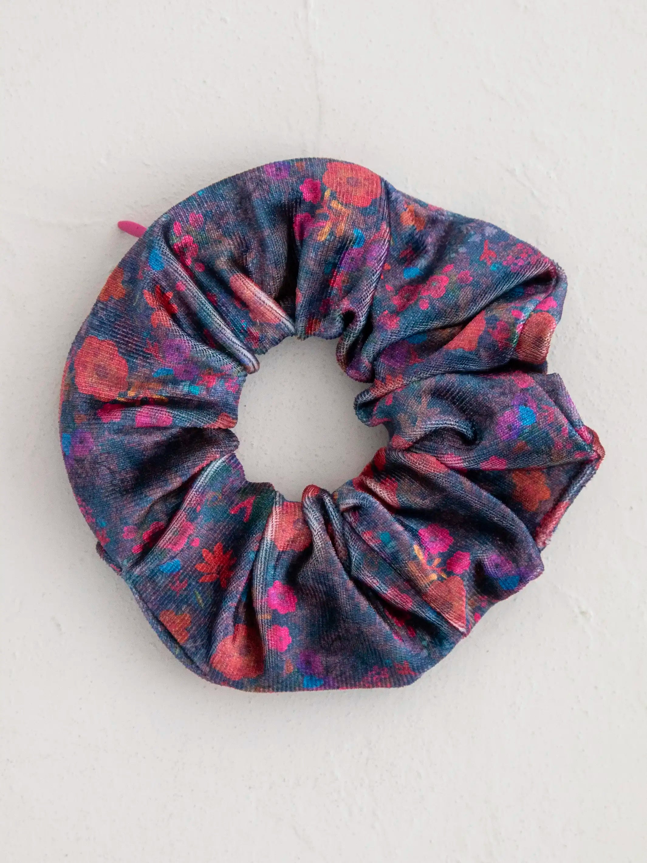 Hideaway Scrunchie - Folk Flower Patchwork – Natural Life